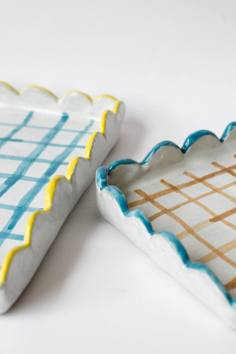 Picnic Plate II – Margaret Yap Pottery Studio